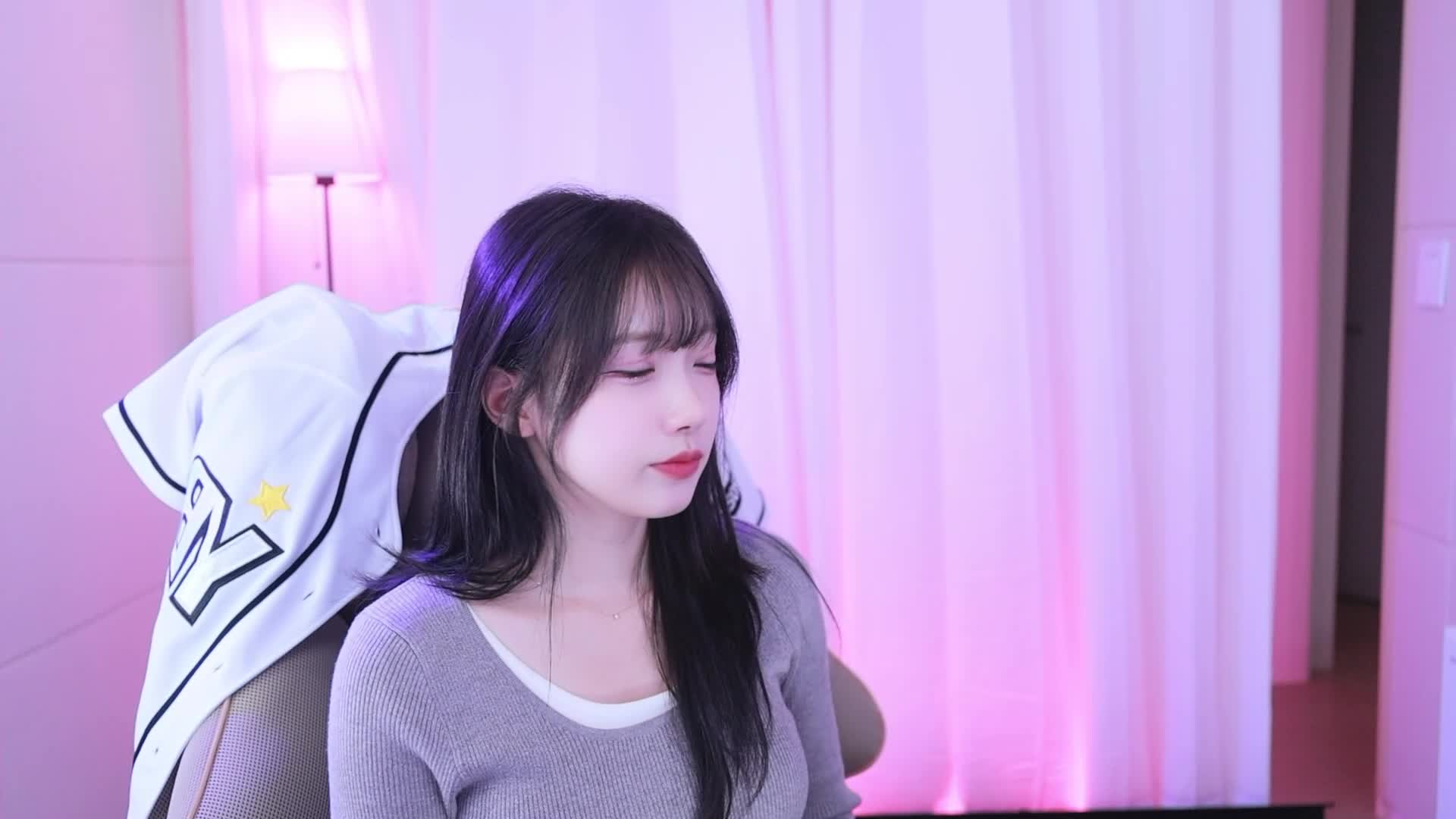 YXL / YB - 으냉아 반성했으면 손들어줘